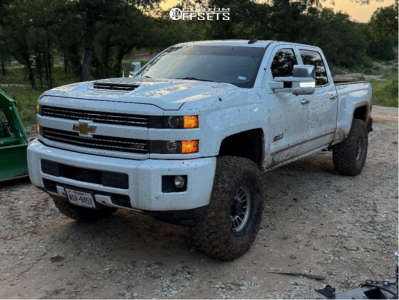 2017 Chevrolet Silverado 2500 HD Wheel Offset Aggressive > 1" Outside ...