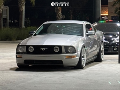 2009 Ford Mustang with 19x9.5 35 Aodhan Aff7 and 245/35R19 Lexani Lx ...