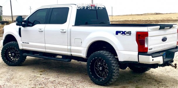 2019 Ford F-350 Super Duty with 22x12 -44 TIS 544BM and 35/12.5R22 ...