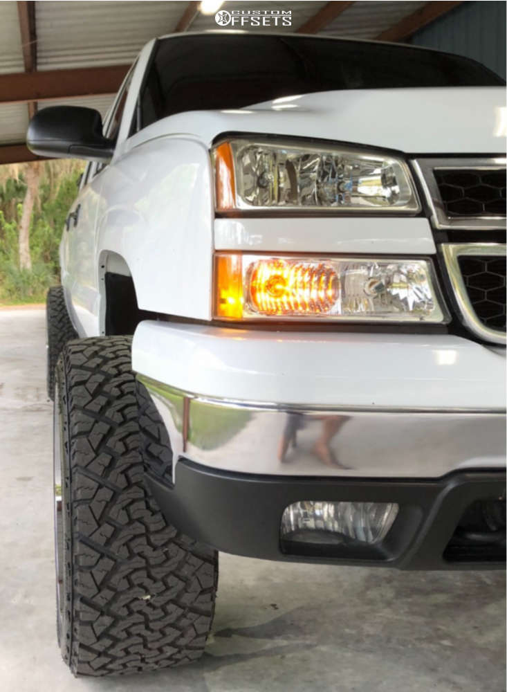 2006 Chevrolet Silverado 1500 with 22x12 -44 RBP Silencer and 33/12 ...