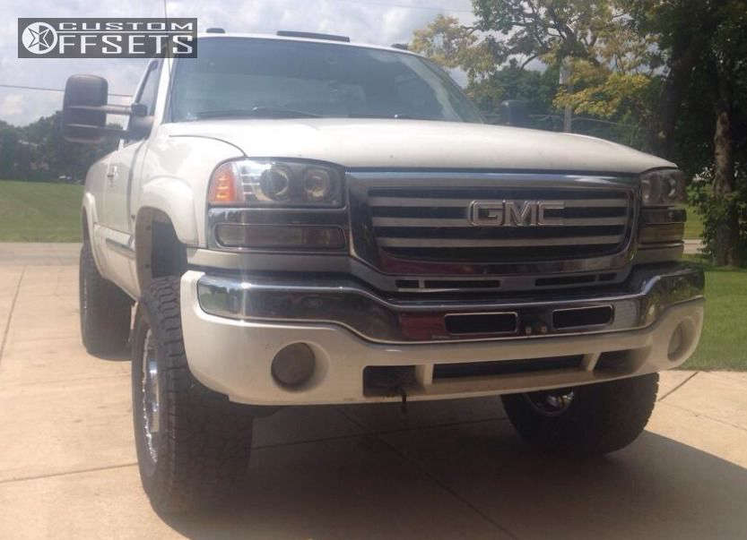2004 GMC Sierra 2500 HD with 18x9 0 Raceline Octane and 35/13.5R18 ...