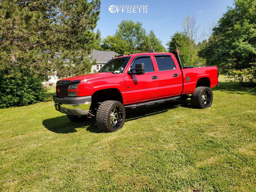 2005 Chevrolet Silverado 2500 HD with 22x12 -44 Fuel Maverick D260 and ...