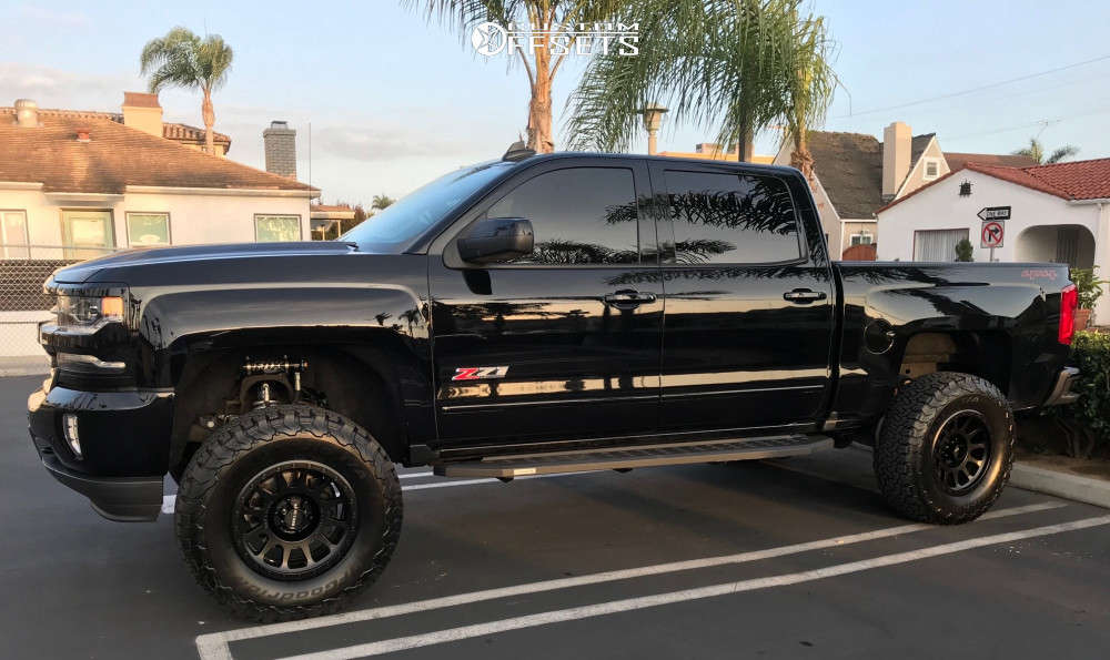 2018 Chevrolet Silverado 1500 with 18x9 -12 Method Nv and 305/70R18 ...
