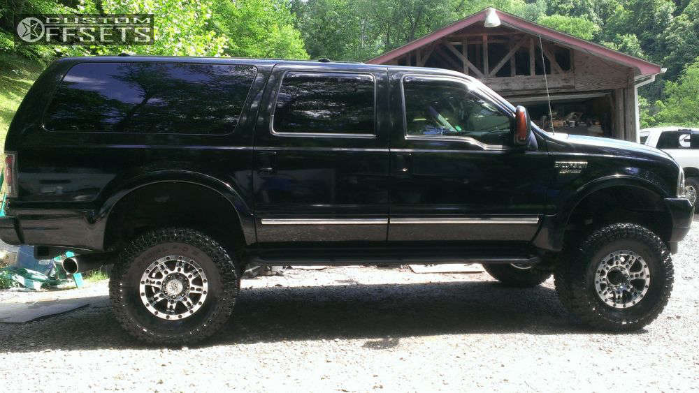 2004 Ford Excursion with 17x9 -6 Pro Comp 31 and 37/13.5R17 Dick Cepek ...