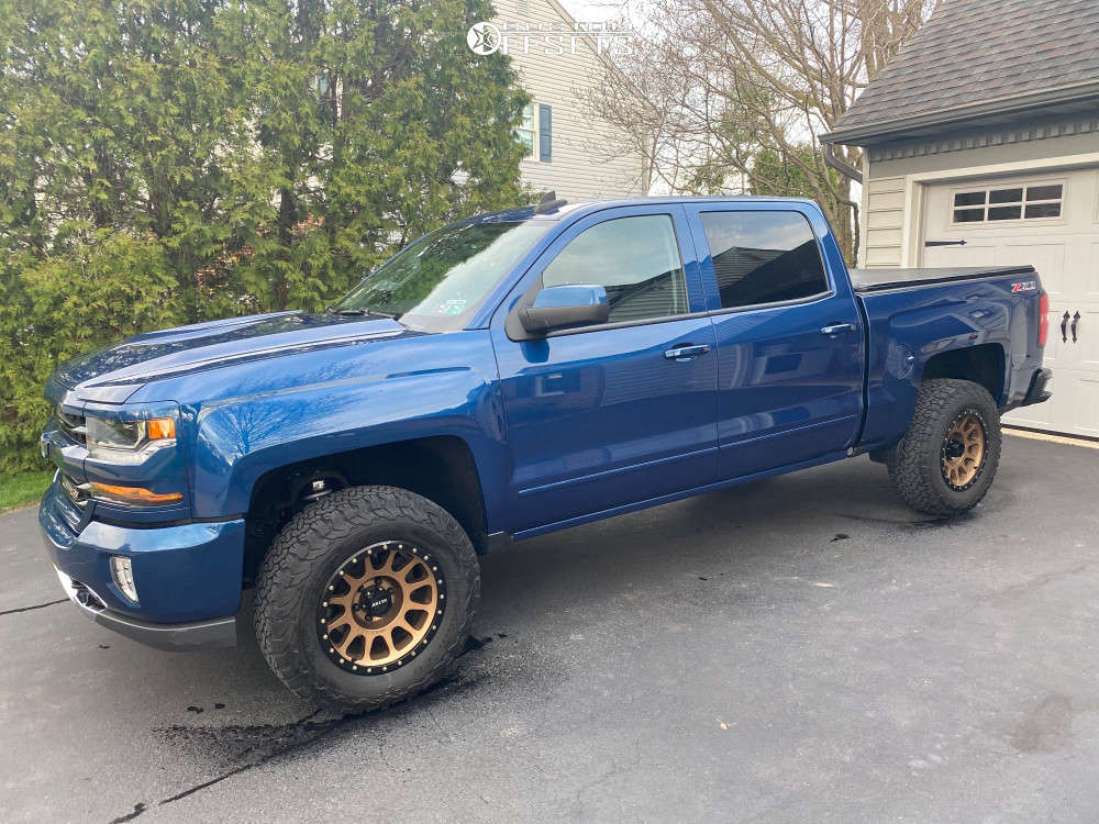 2016 Chevrolet Silverado 1500 with 18x9 -12 Method Nv and 285/65R18 ...