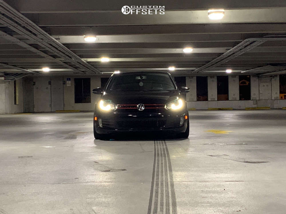 2013 Volkswagen GTI with 18x8.5 30 JNC Jnc004 and 225/40R18 Lionhart Lh ...