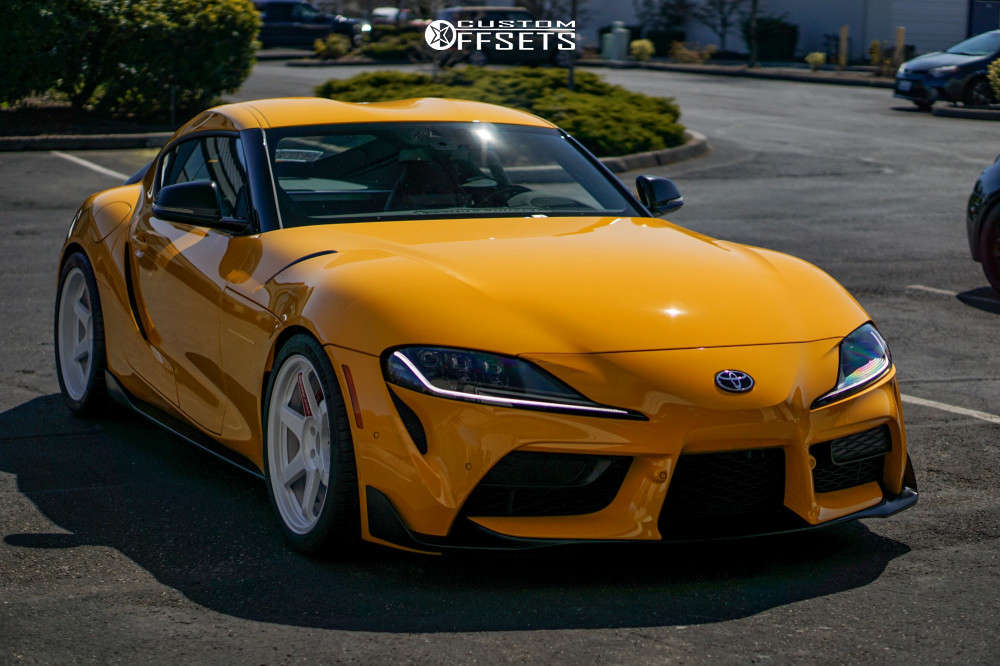 2020 Toyota Supra with 19x9.5 22 Rays Engineering Te37 and 265/35R19 ...