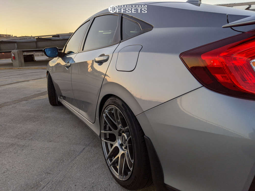 2018 Honda Civic with 18x9.5 35 ESR Rf1 and 245/40R18 General G-max As ...