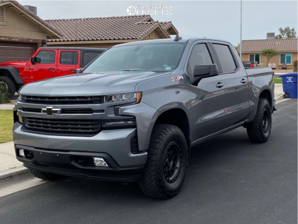 2019 Chevrolet Silverado 1500 with 17x8.5 0 KMC Km234 and 285/75R17 ...