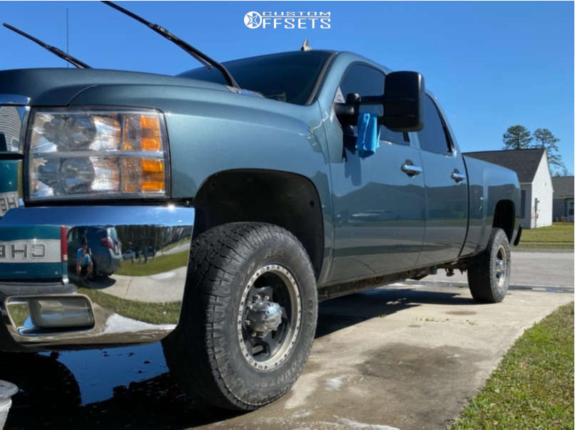 2007 Chevrolet Silverado 2500 HD with 16x8 -6 Ultra Rogue and 265/75R16 ...