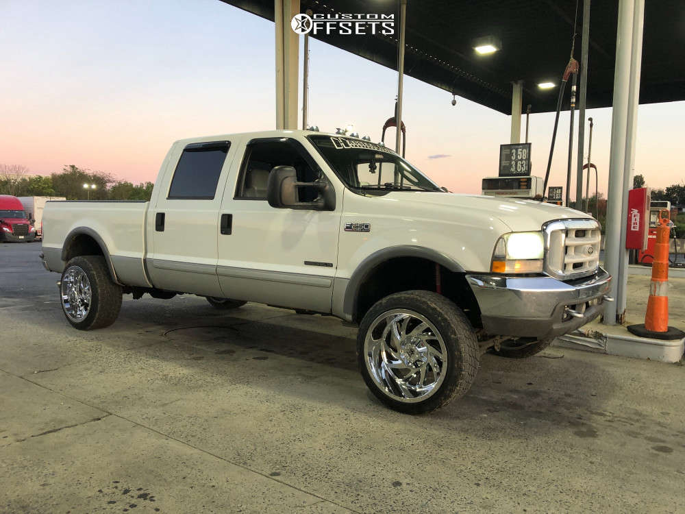 2003 Ford F-250 Super Duty with 22x12 -44 RBP 65r and 305/45R22 Nitto ...