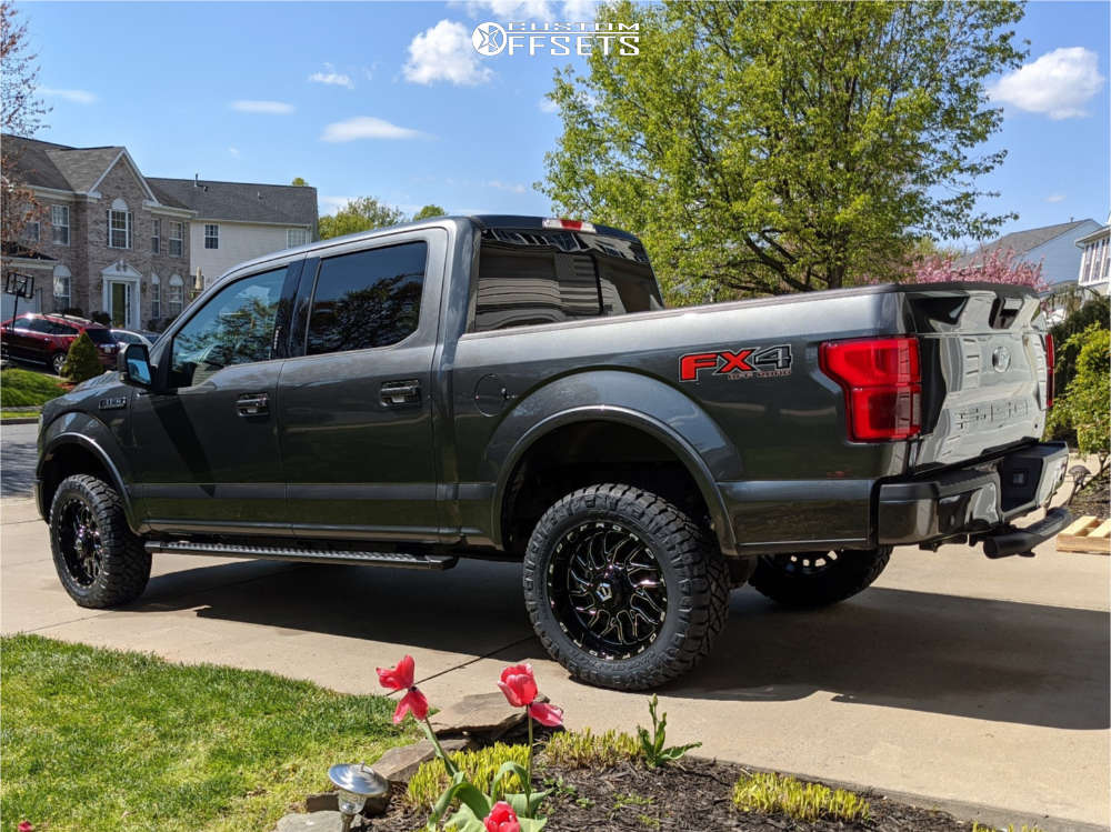 2018 Ford F-150 with 20x9 18 TIS 544BM and 33/11.5R20 Nitto Ridge ...