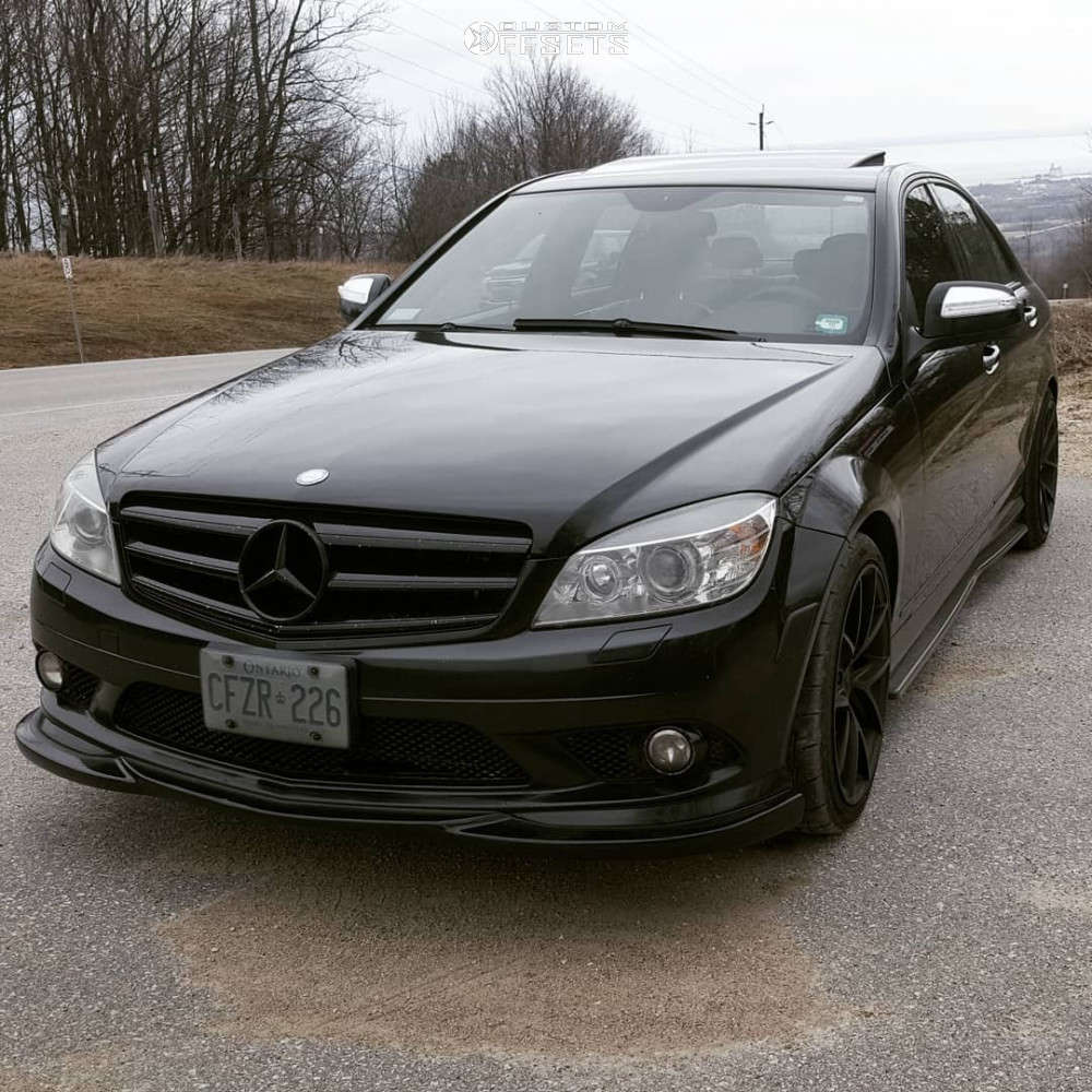 2008 Mercedes-Benz C300 with 18x8.5 42 Niche Misano and 225/40R18 ...