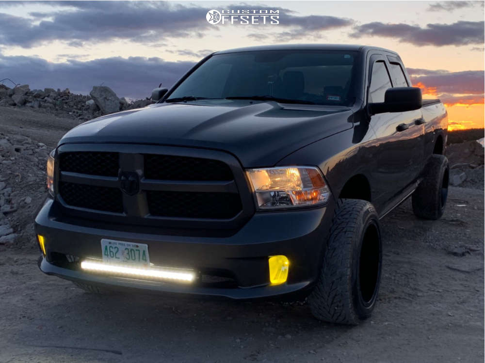 2015 Ram 1500 with 20x12 -44 Hardrock Tank H706 and 305/50R20 Toyo ...