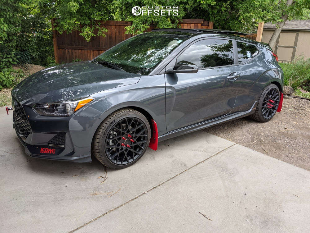 2019 Hyundai Veloster with 18x8 38 Vision Recoil and 225/40R18 Michelin ...