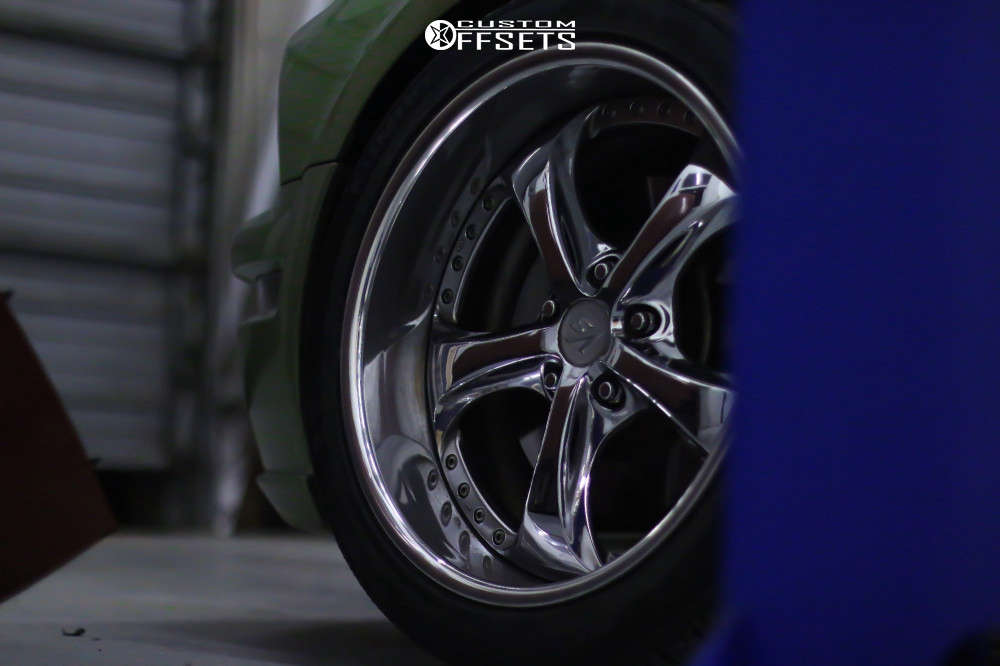 2005 Ford Mustang with 18x9 5 Work VS KF and 245/40R18 Kumho Crugen ...