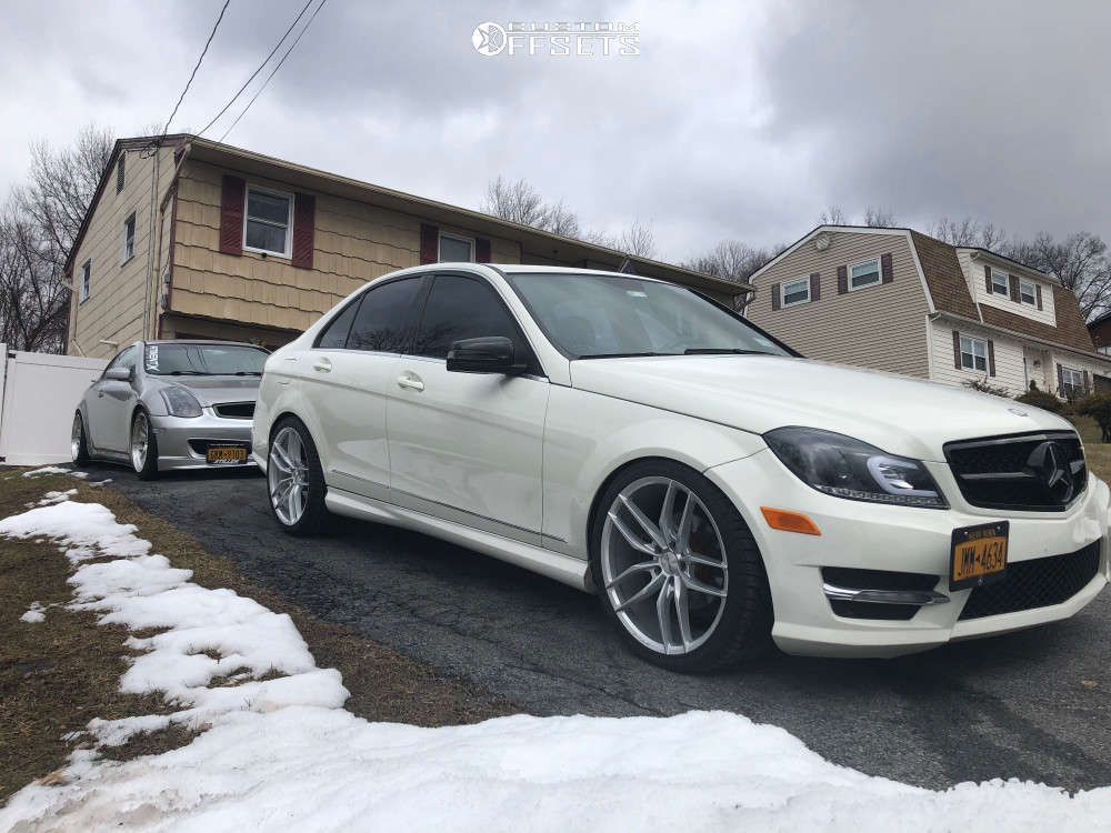 2012 Mercedes-Benz C300 with 19x8.5 35 Inovit Vector and 245/35R19 ...