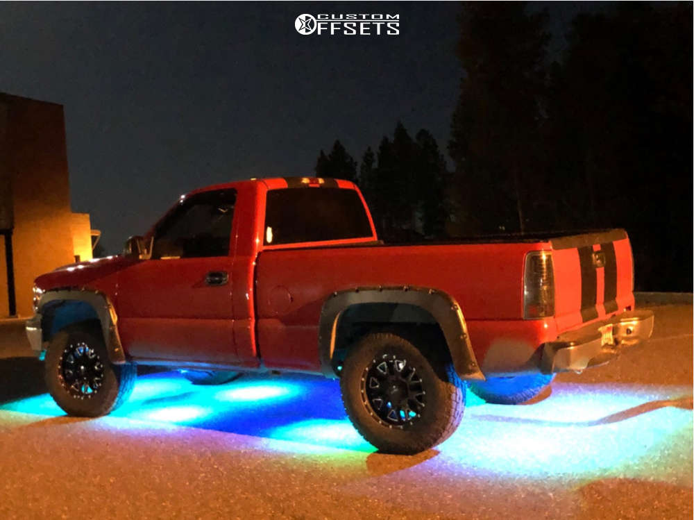 2002 Chevrolet Silverado 1500 with 18x9 -12 Ultra Hunter and 285/70R18 ...