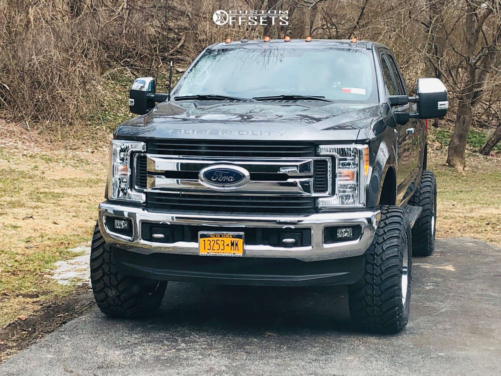 2017 Ford F-350 Super Duty with 20x12 -44 TIS 544C and 37/13.5R20 AMP ...