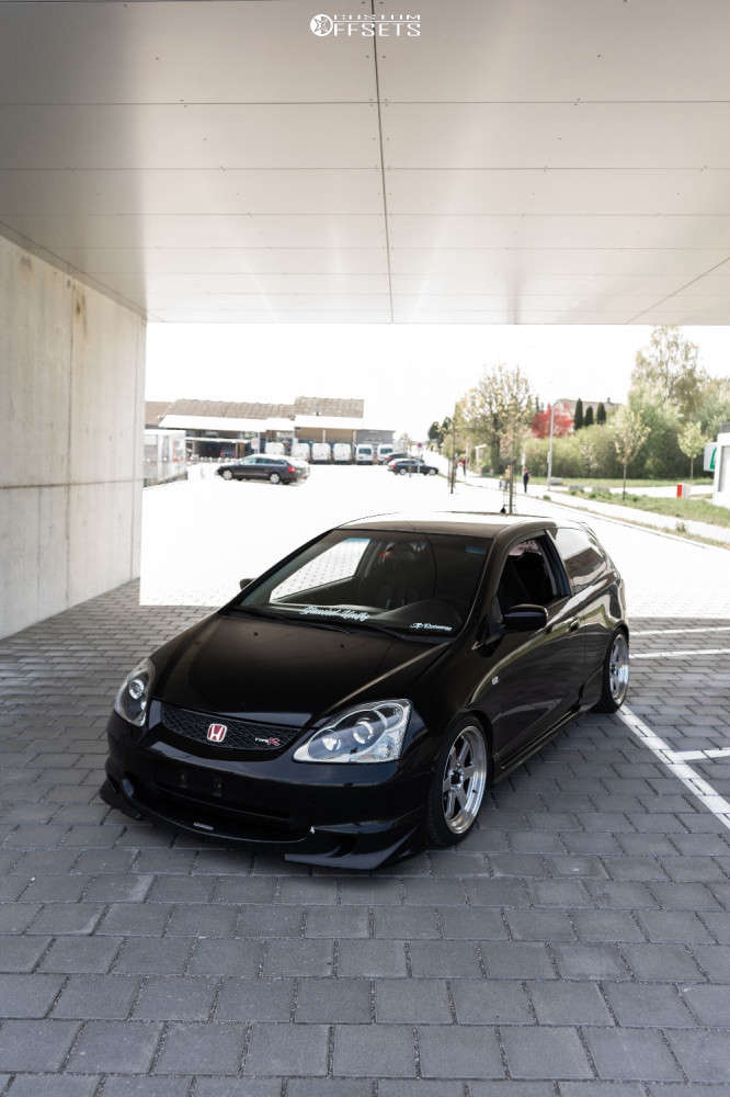 2002 Honda Civic with 17x8 33 Japan Racing Jr12 and 215/40R17 Dunlop ...