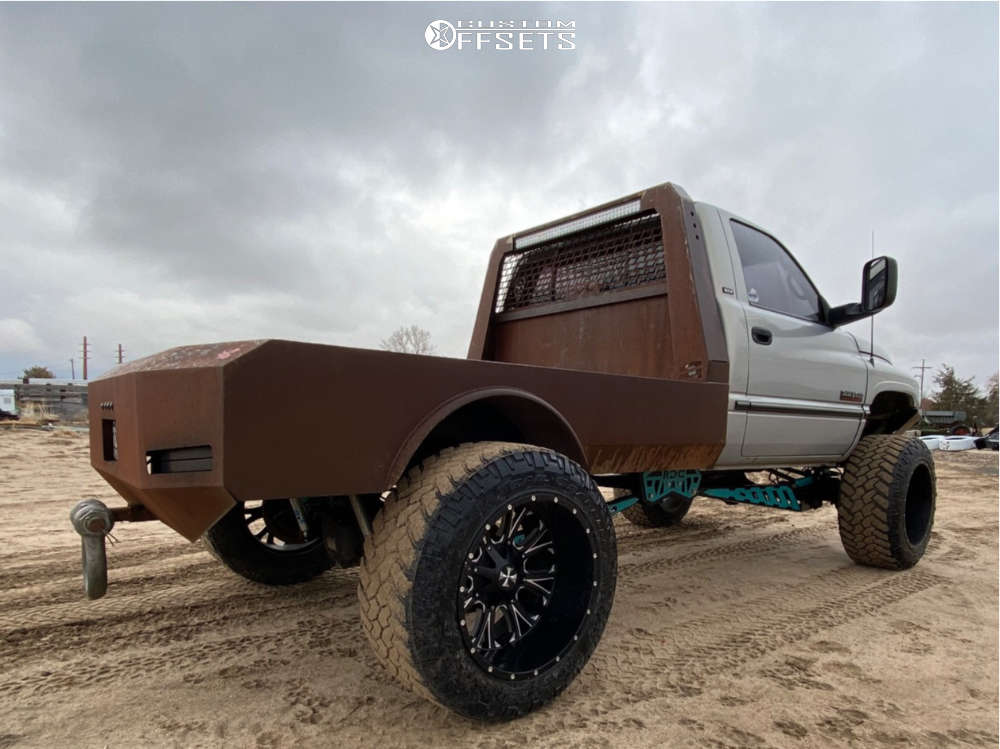 1995 Dodge Ram 2500 with 22x14 -76 Cali Offroad Americana and 37/13 ...