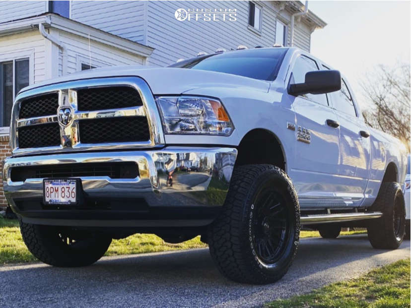 2018 Ram 2500 with 20x10 -25 Motiv Offroad Mutant and 35/12.5R20 ...
