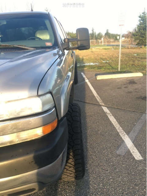 2002 Chevrolet Silverado 2500 HD with 18x10 -24 Moto Metal Mo970 and 33 ...