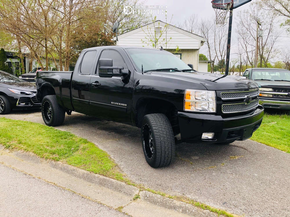 2013 Chevrolet Silverado 1500 with 20x10 -18 Moto Metal Mo986 and 305 ...