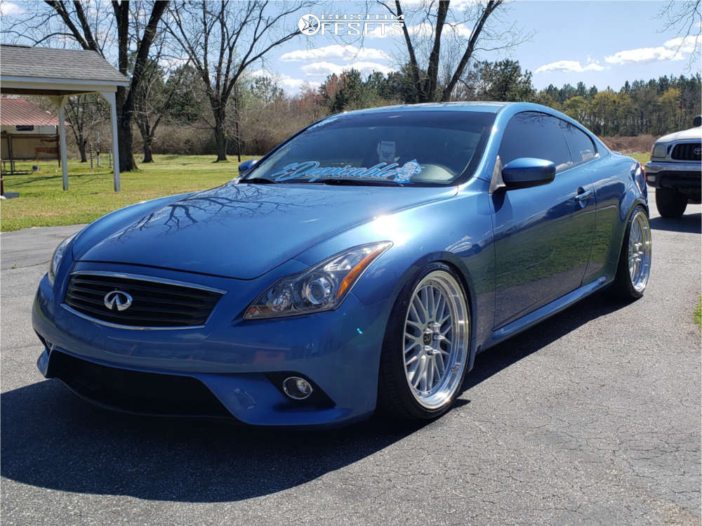 2013 INFINITI G37 with 20x8.5 30 JNC JNC005 and 235/35R20 Lionhart All ...