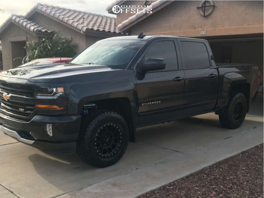 2018 Chevrolet Silverado 1500 with 18x9 -12 Method Mr305 and 35/12.5R18 Toyo Tires Open Country ...