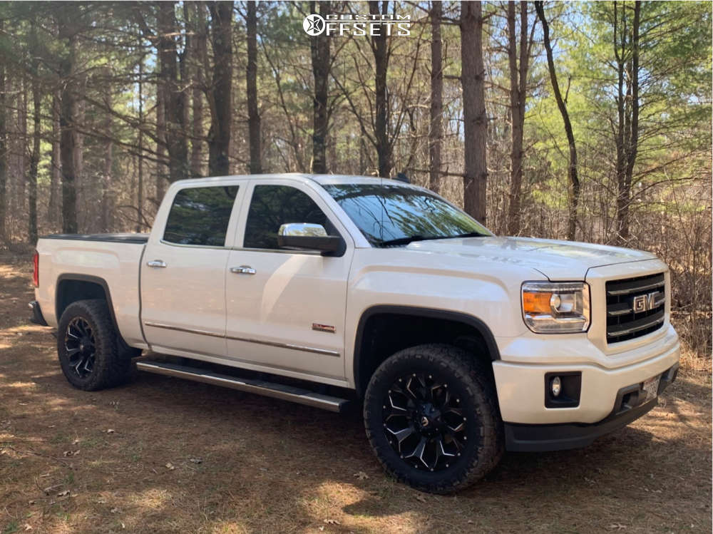 2015 GMC Sierra 1500 with 20x10 -19 Fuel Assault and 33/12.5R20 Nitto ...