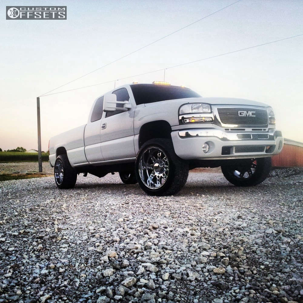 2004 GMC Sierra 2500 HD with 22x11 -25 XD Diesel and 285/50R22 Nitto ...
