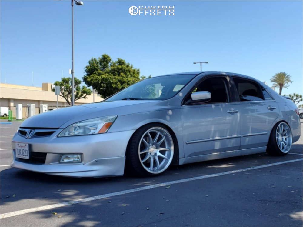 2005 Honda Accord with 18x9.5 15 Aodhan DS02 and 215/35R18 Nankang NS ...