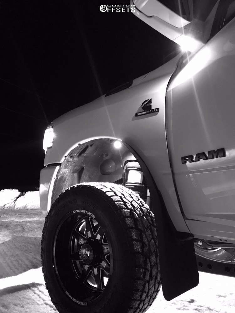 2019 Ram 2500 with 20x10 -25 Dropstars 655bm and 35/12.5R20 Toyo Tires ...