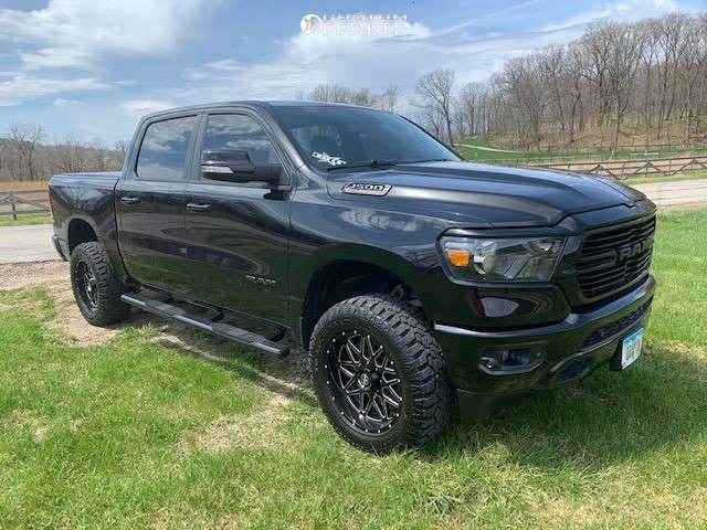 2020 Ram 1500 with 20x9 -12 XF Offroad Xf-211 and 285/60R20 Kanati ...