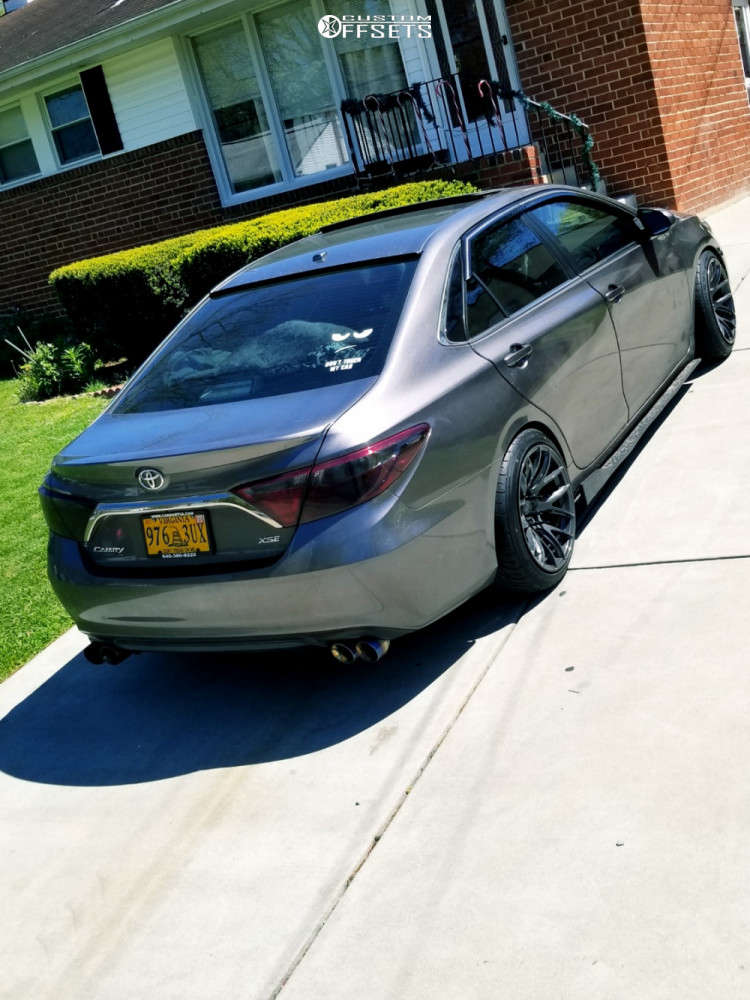 2015 Toyota Camry with 18x10.5 22 ESR Sr12 and 245/40R18 Federal SS595 ...
