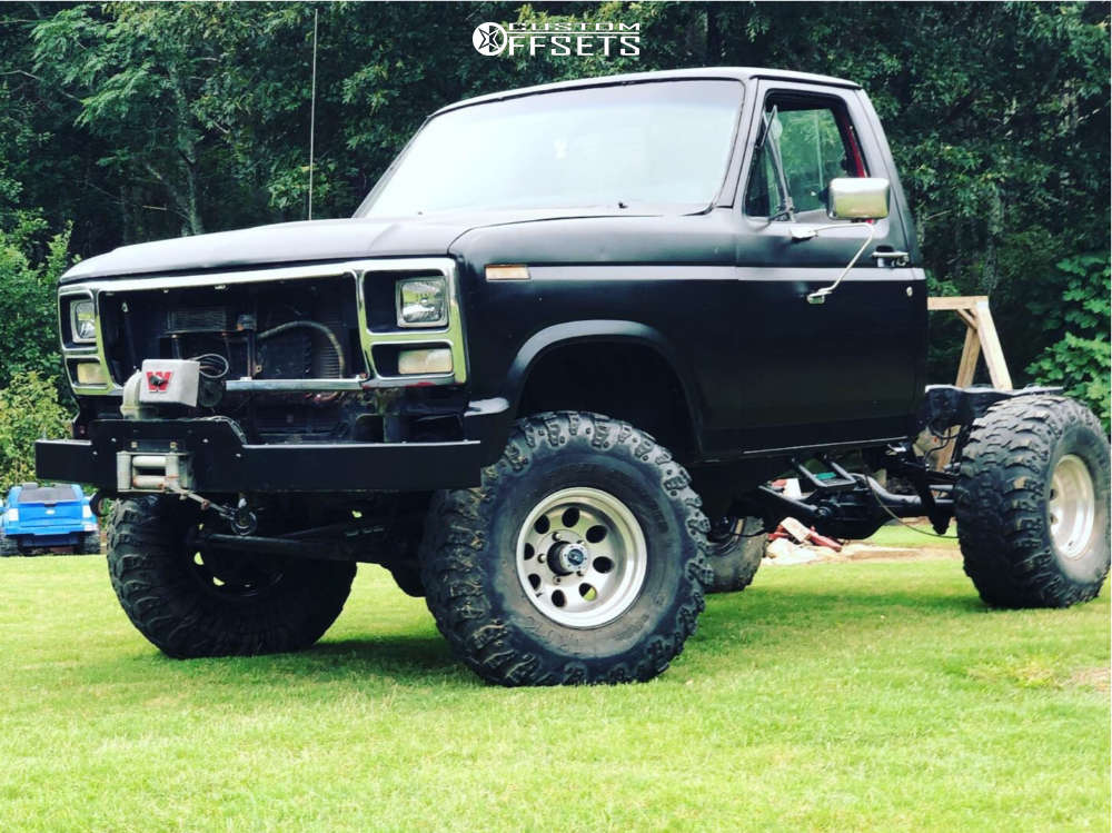 1986 Ford F-150 with 15x10 -45 Mickey Thompson Classic Iii and 35/12 ...