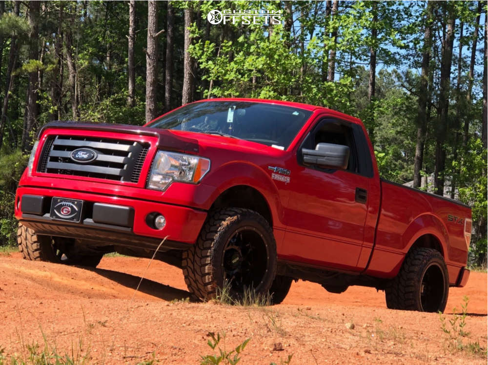 2009 Ford F-150 with 20x12 -44 Ultra Carnivore and 33/12.5R20 Red Dirt ...