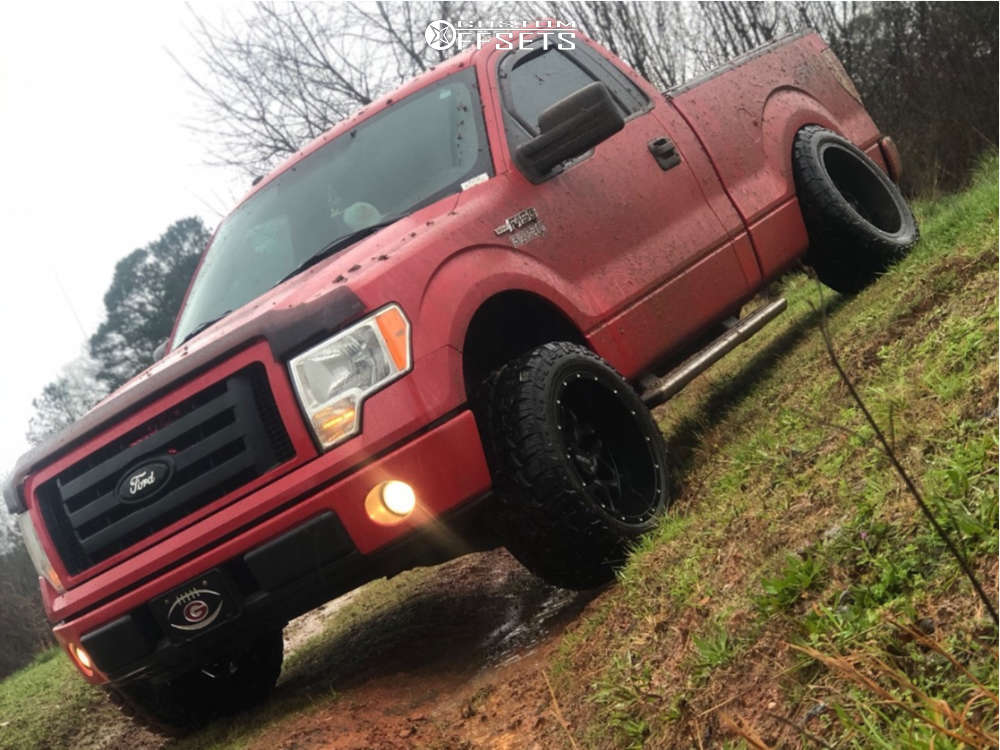 2009 Ford F-150 with 20x12 -44 Ultra Carnivore and 33/12.5R20 Red Dirt ...