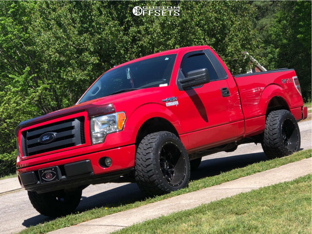 2009 Ford F-150 with 20x12 -44 Ultra Carnivore and 33/12.5R20 Red Dirt ...