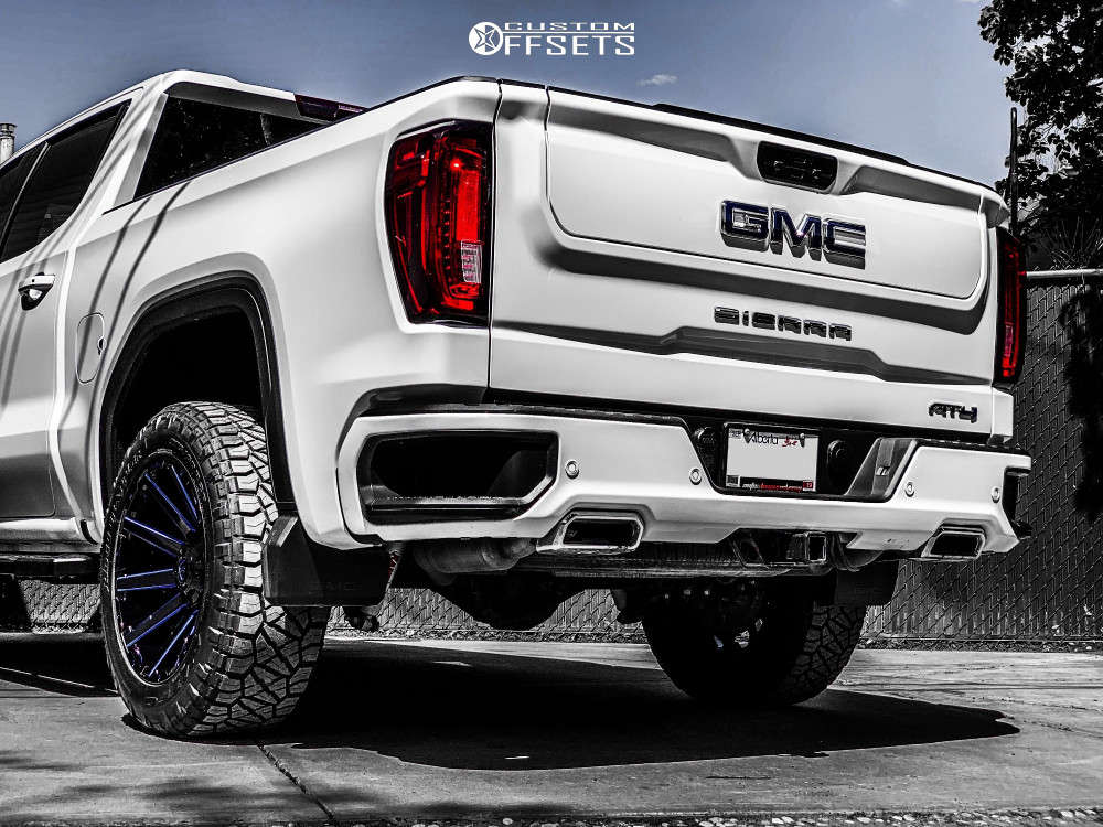 2019 GMC Sierra 1500 with 20x10 -18 Fuel Contra and 33/11.5R20 Nitto ...