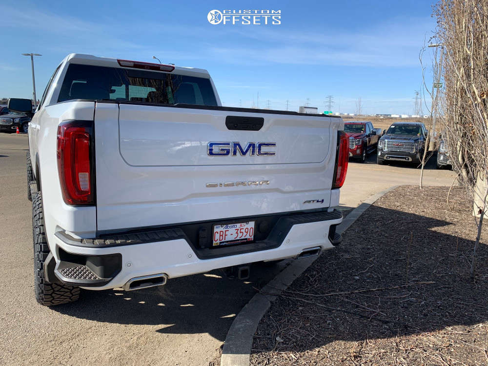 2019 GMC Sierra 1500 with 20x10 -18 Fuel Contra and 33/11.5R20 Nitto ...
