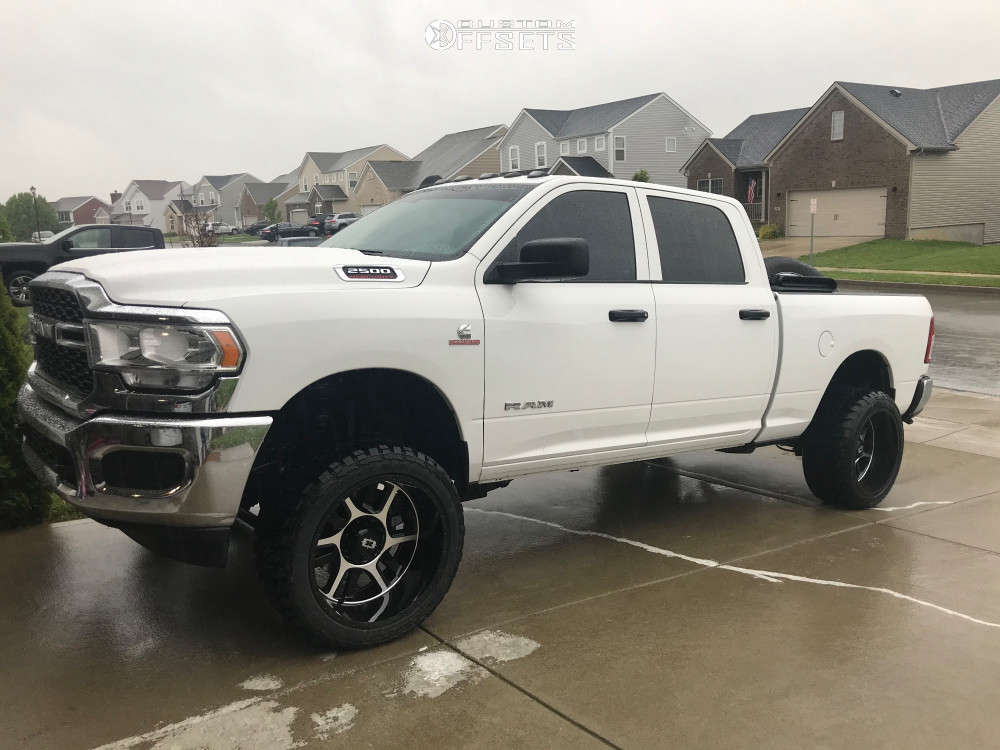 2019 Ram 2500 with 22x12 -51 Vision Split and 33/12.5R22 Arroyo ...