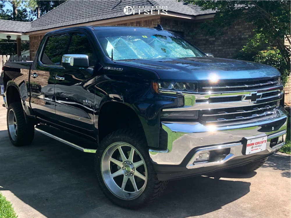 2020 Chevrolet Silverado 1500 with 22x10 -18 XD Xd844 and 305/45R22 ...