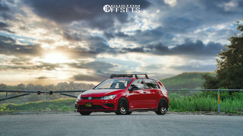 2019 Volkswagen Golf R with 19x8.5 45 Rotiform Ccv and 235/35R19 ...