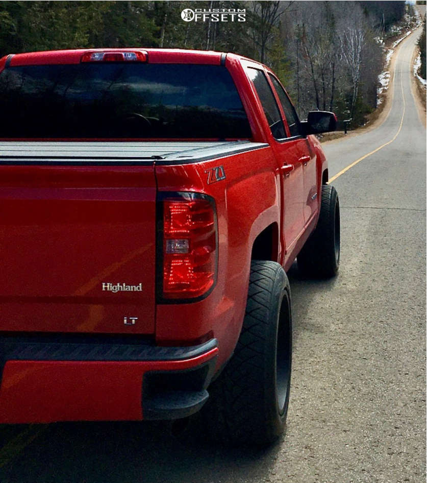 2018 Chevrolet Silverado 1500 with 20x12 -51 Vision Razor and 305/50R20 ...