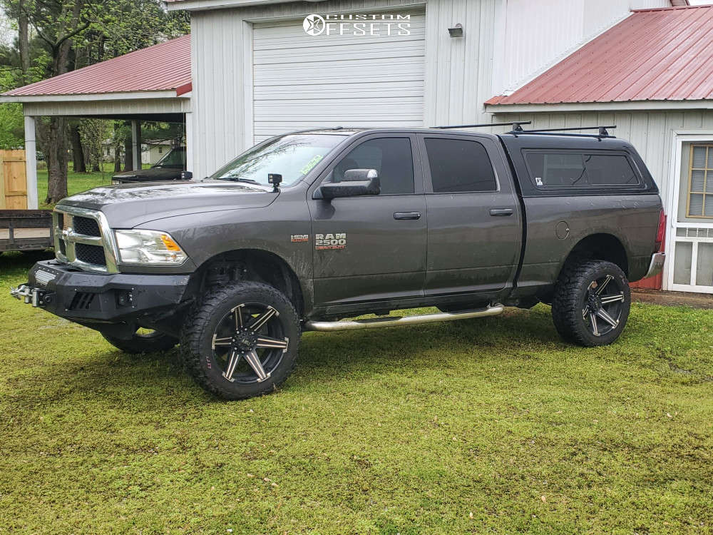 2018 Ram 2500 with 22x10 -25 Tuff T12 and 35/12.5R22 Road One Cavalry M ...