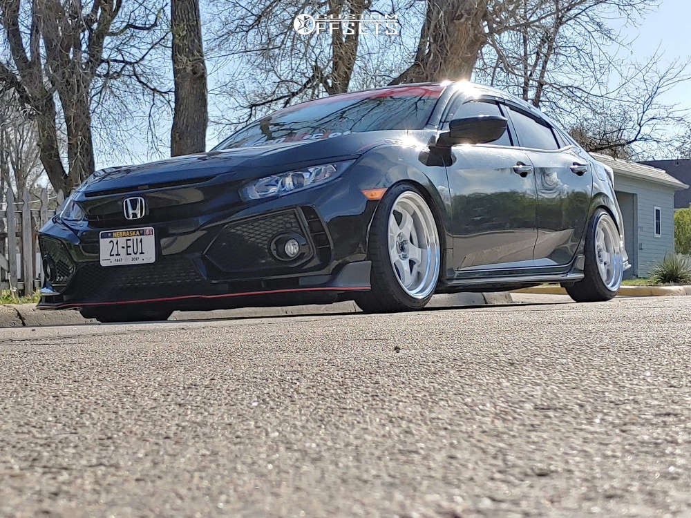 2017 Honda Civic with 18x9.5 25 JNC JNC017 and 225/35R18 Nitto NT555 G2 ...