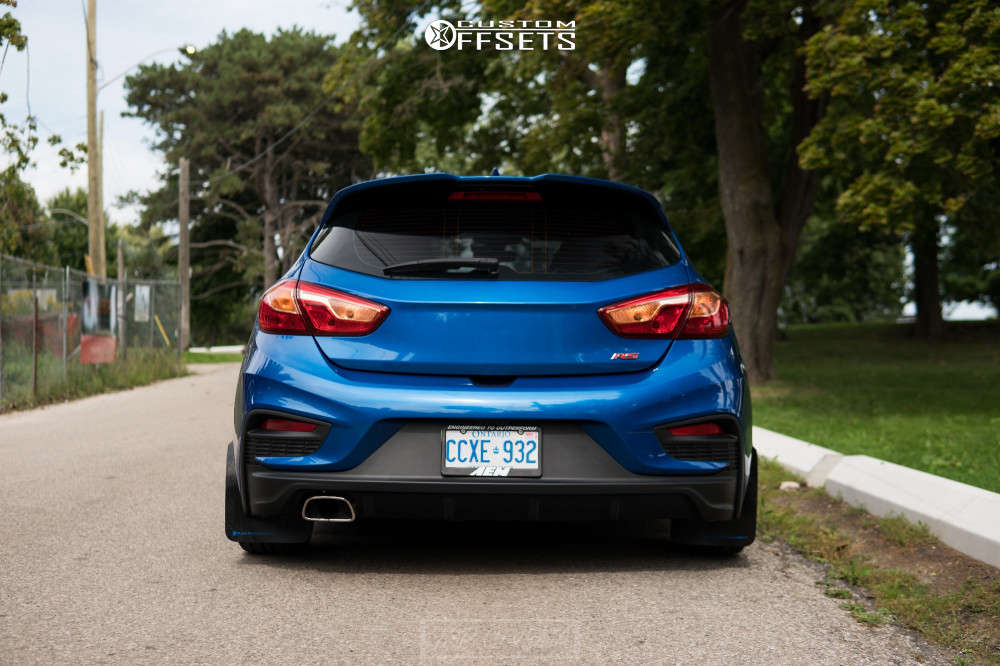 2017 Chevrolet Cruze with 18x8.5 30 ESR SR01 and 225/40R18 Hankook ...