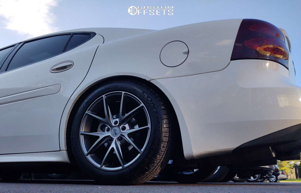 2004 Pontiac Grand Prix with 18x8 40 Niche Misano and 245/45R18 ...